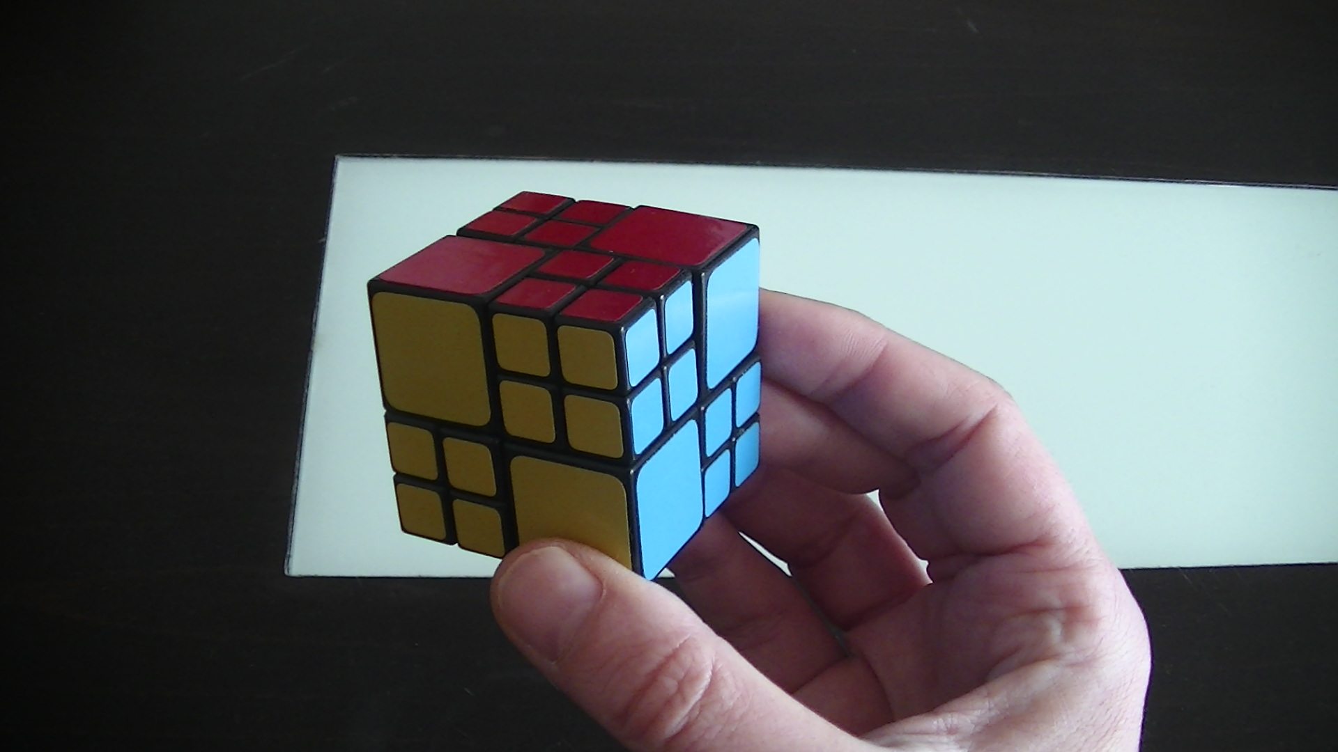 Skieur cubb - tutoriels de résolution sur les Rubik's cubes et dérivés