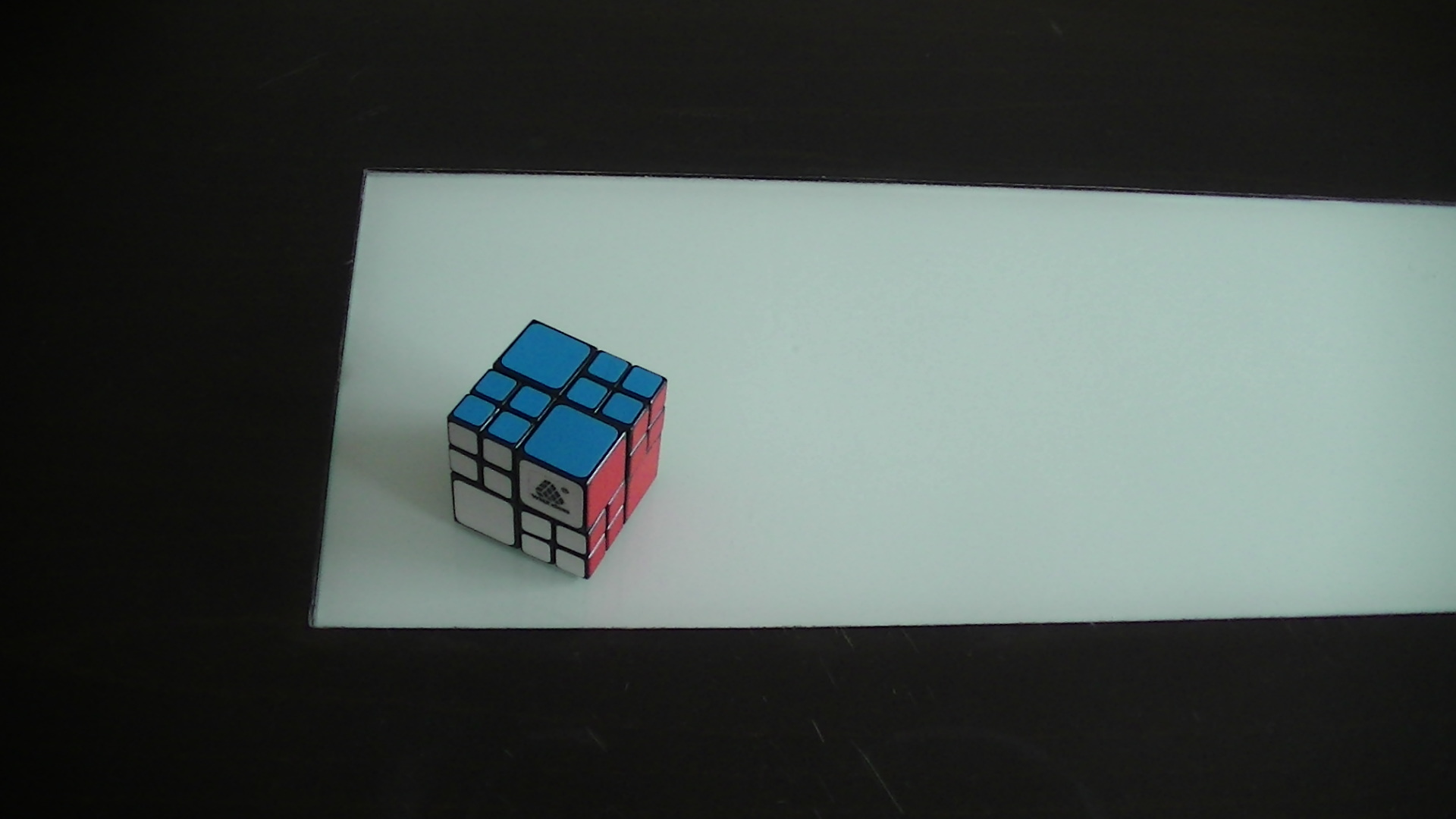 Skieur cubb - tutoriels de résolution sur les Rubik's cubes et dérivés