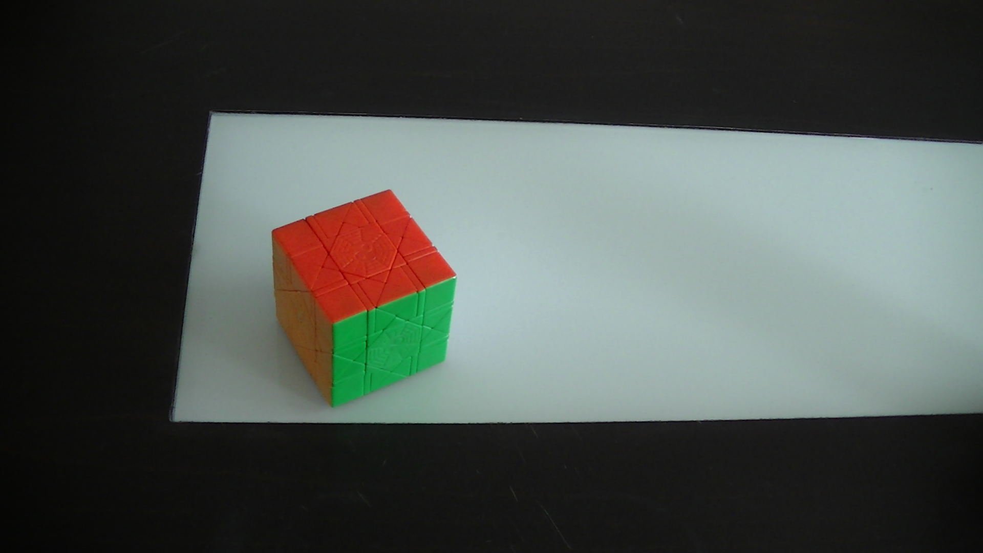 Skieur cubb - tutoriels de résolution sur les Rubik's cubes et dérivés