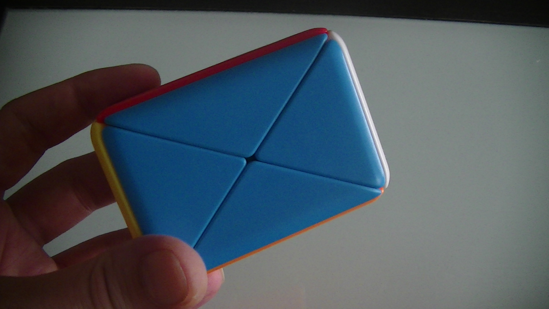 Skieur cubb - tutoriels de résolution sur les Rubik's cubes et dérivés