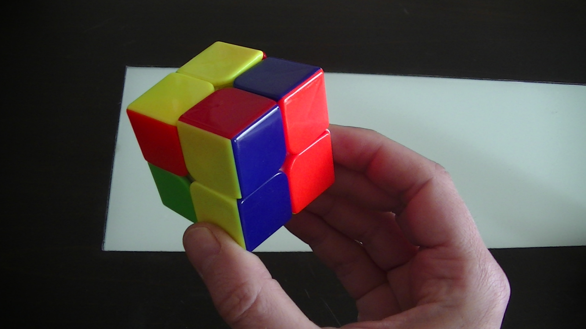 Skieur cubb - tutoriels de résolution sur les Rubik's cubes et dérivés