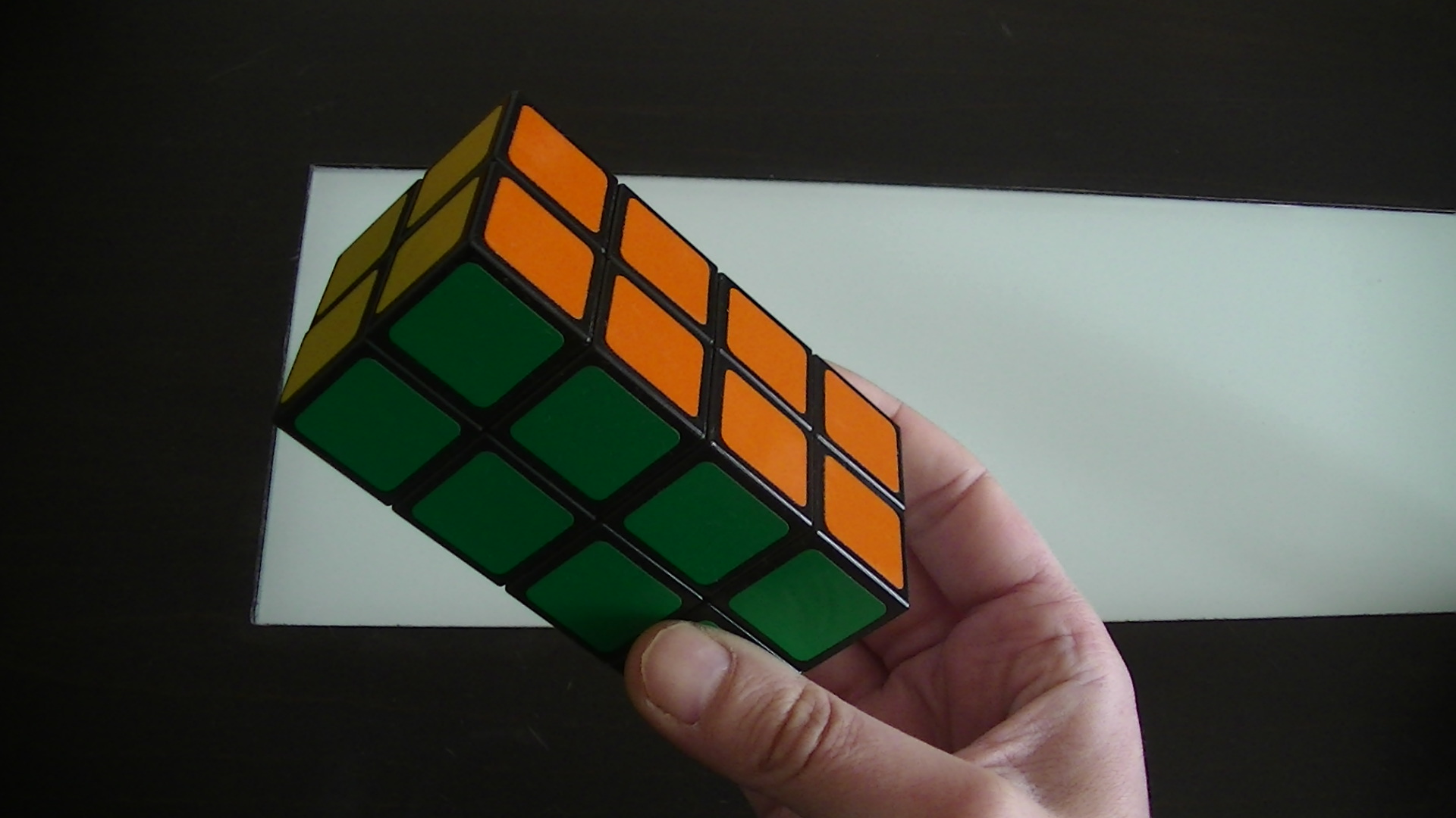 Skieur cubb - tutoriels de résolution sur les Rubik's cubes et dérivés