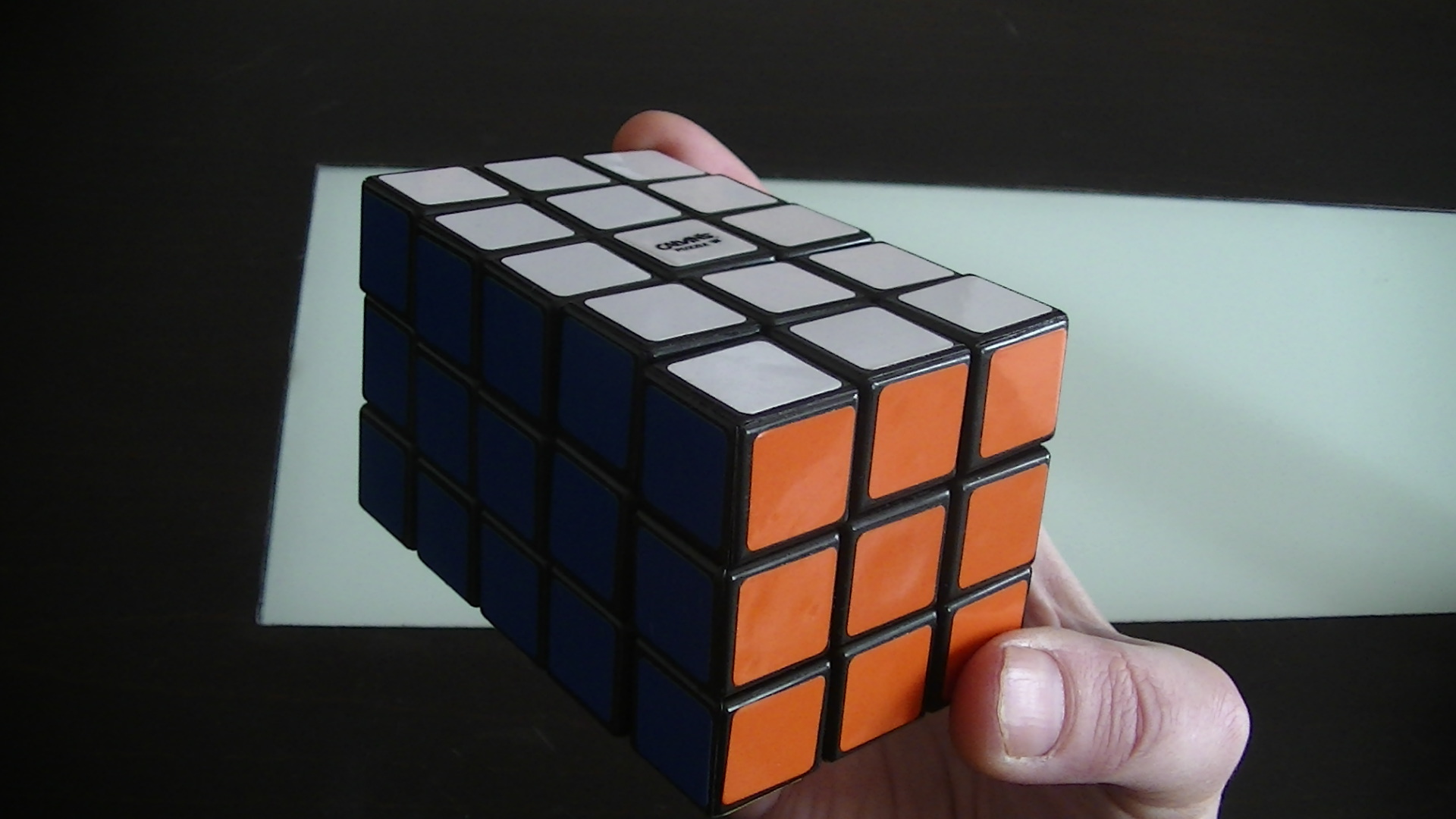 Skieur cubb - tutoriels de résolution sur les Rubik's cubes et dérivés