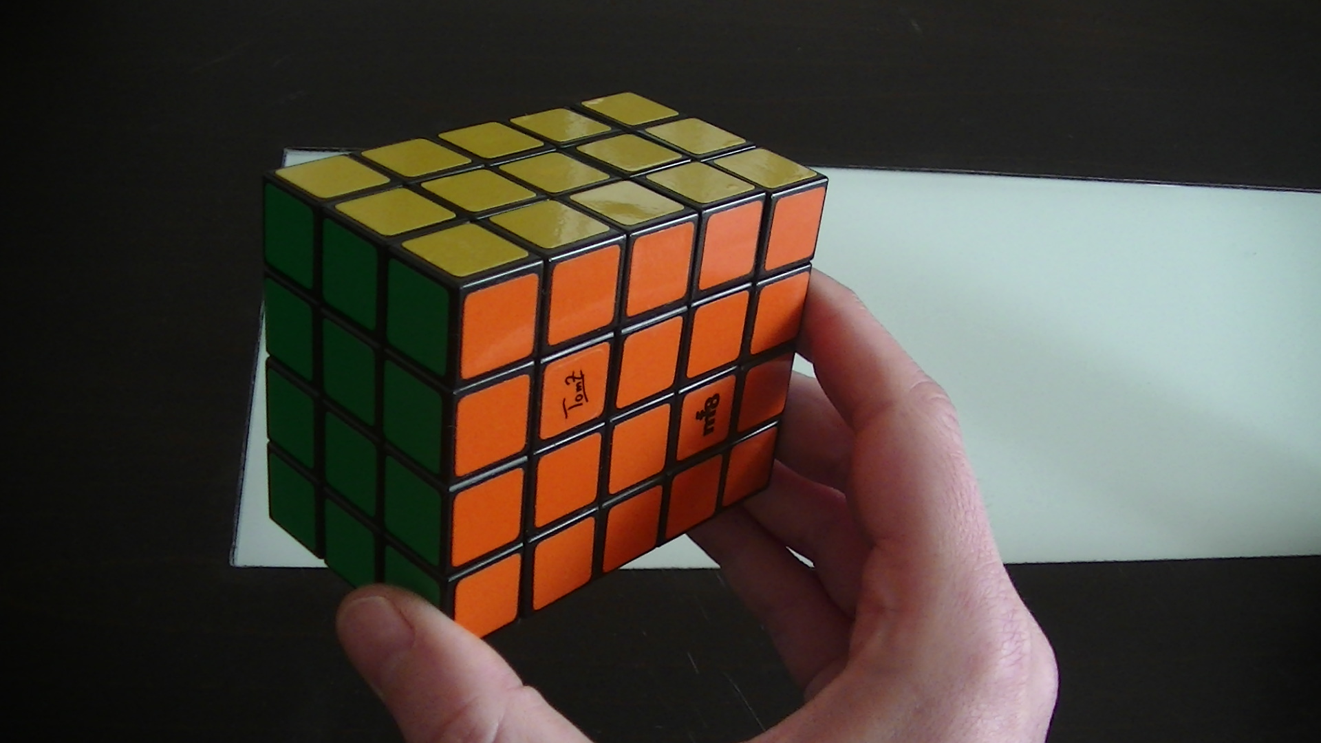 Skieur cubb - tutoriels de résolution sur les Rubik's cubes et dérivés