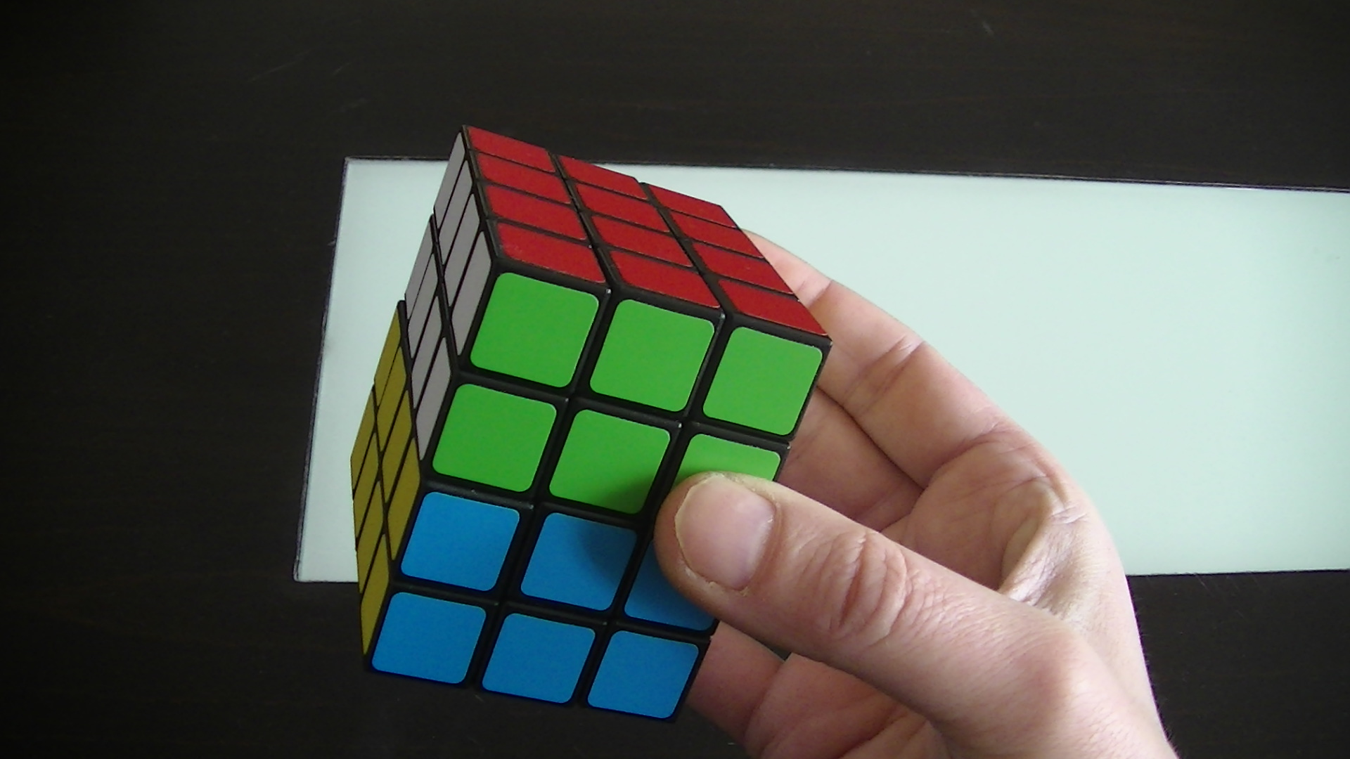 Skieur cubb - tutoriels de résolution sur les Rubik's cubes et dérivés