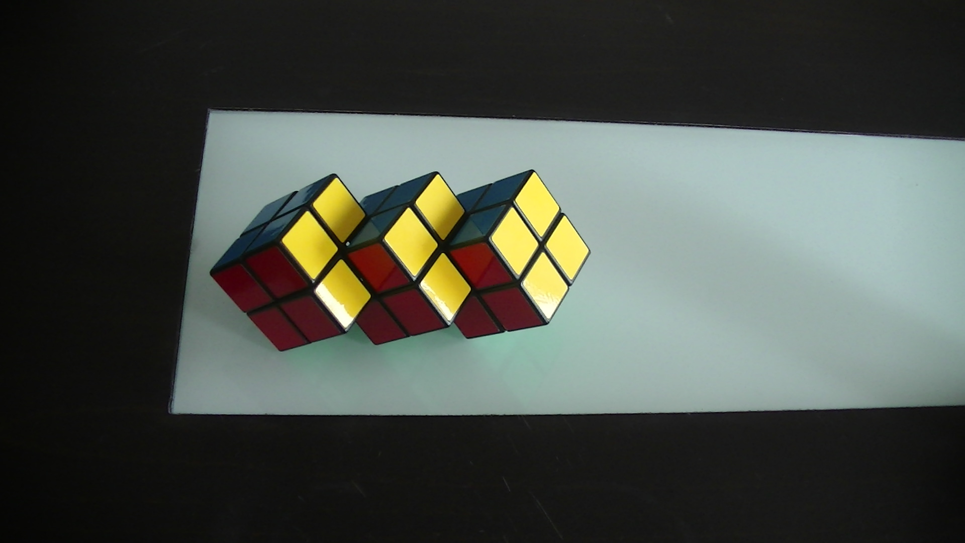 Skieur cubb - tutoriels de résolution sur les Rubik's cubes et dérivés