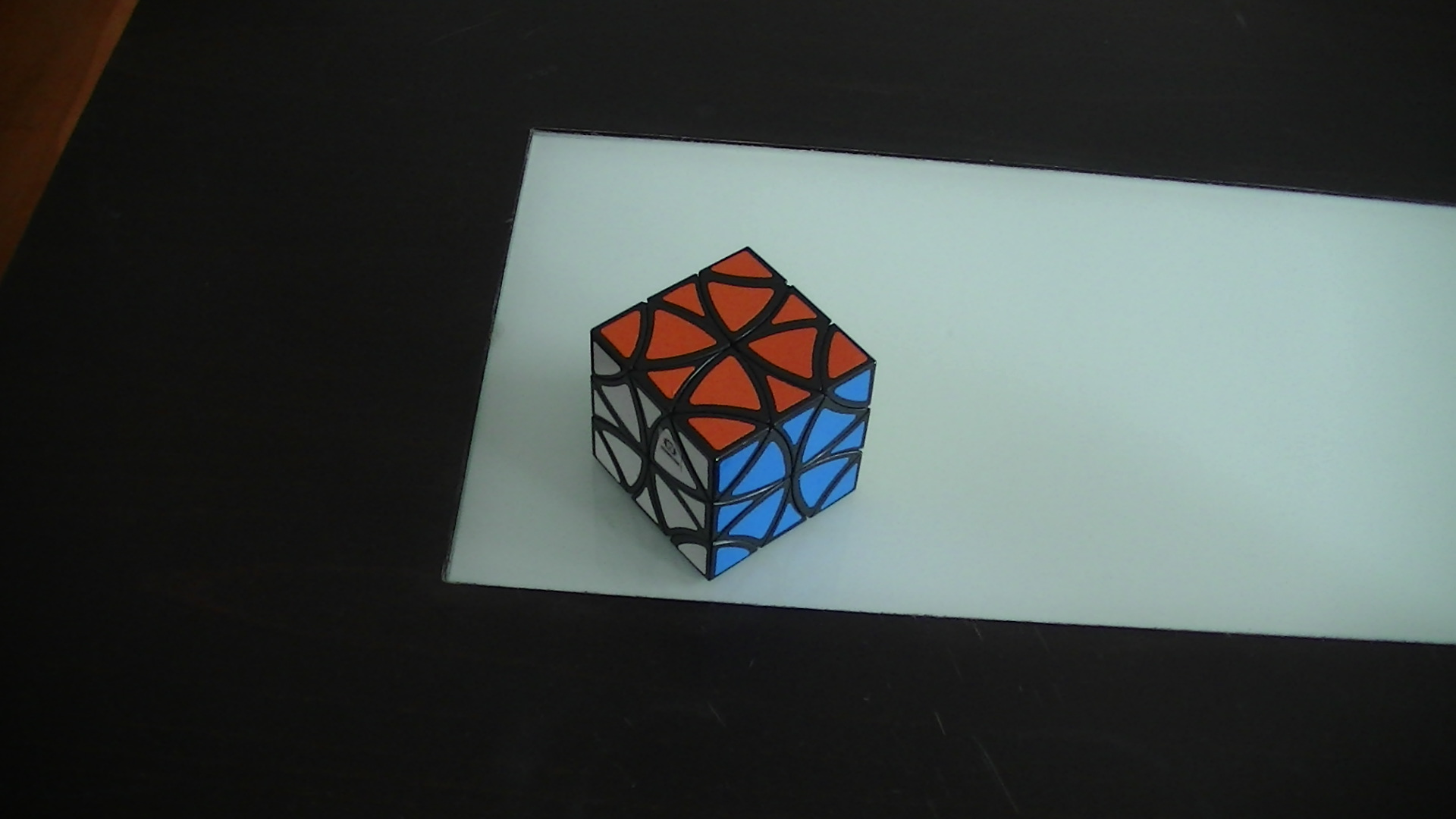 Skieur cubb - tutoriels de résolution sur les Rubik's cubes et dérivés