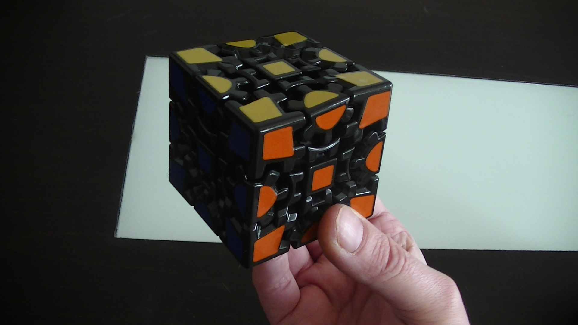 Skieur cubb - tutoriels de résolution sur les Rubik's cubes et dérivés