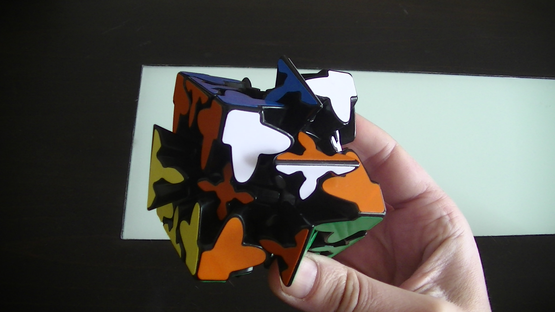 Skieur cubb - tutoriels de résolution sur les Rubik's cubes et dérivés