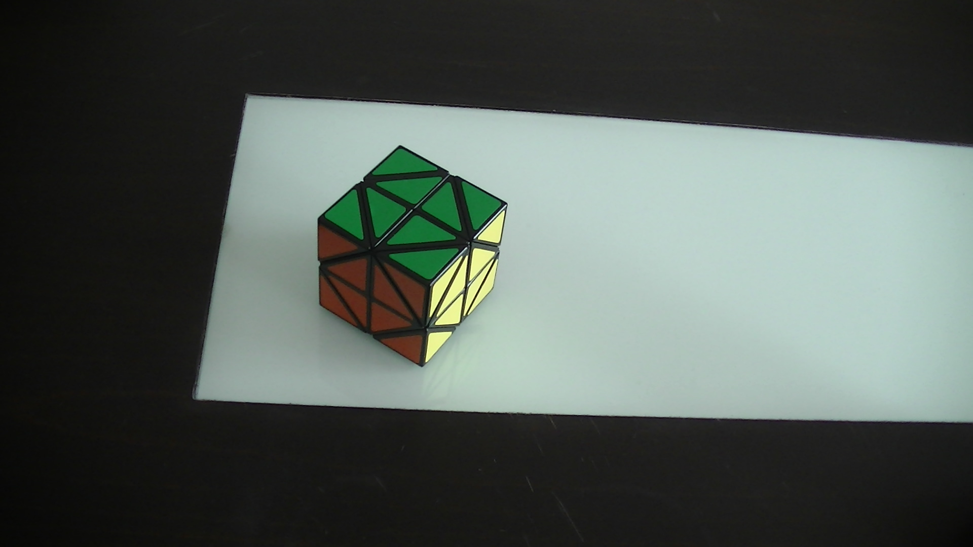 Skieur cubb - tutoriels de résolution sur les Rubik's cubes et dérivés