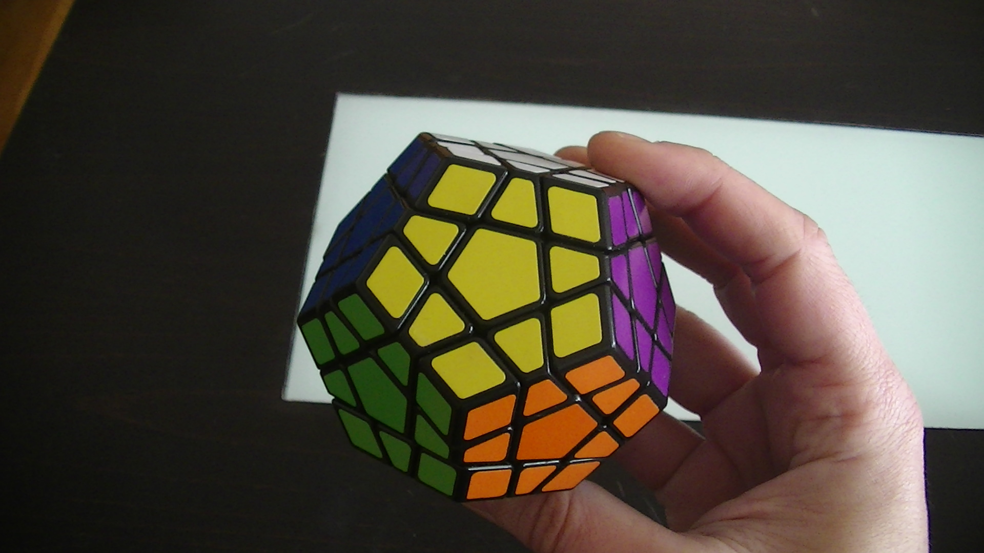 Skieur cubb - tutoriels de résolution sur les Rubik's cubes et dérivés