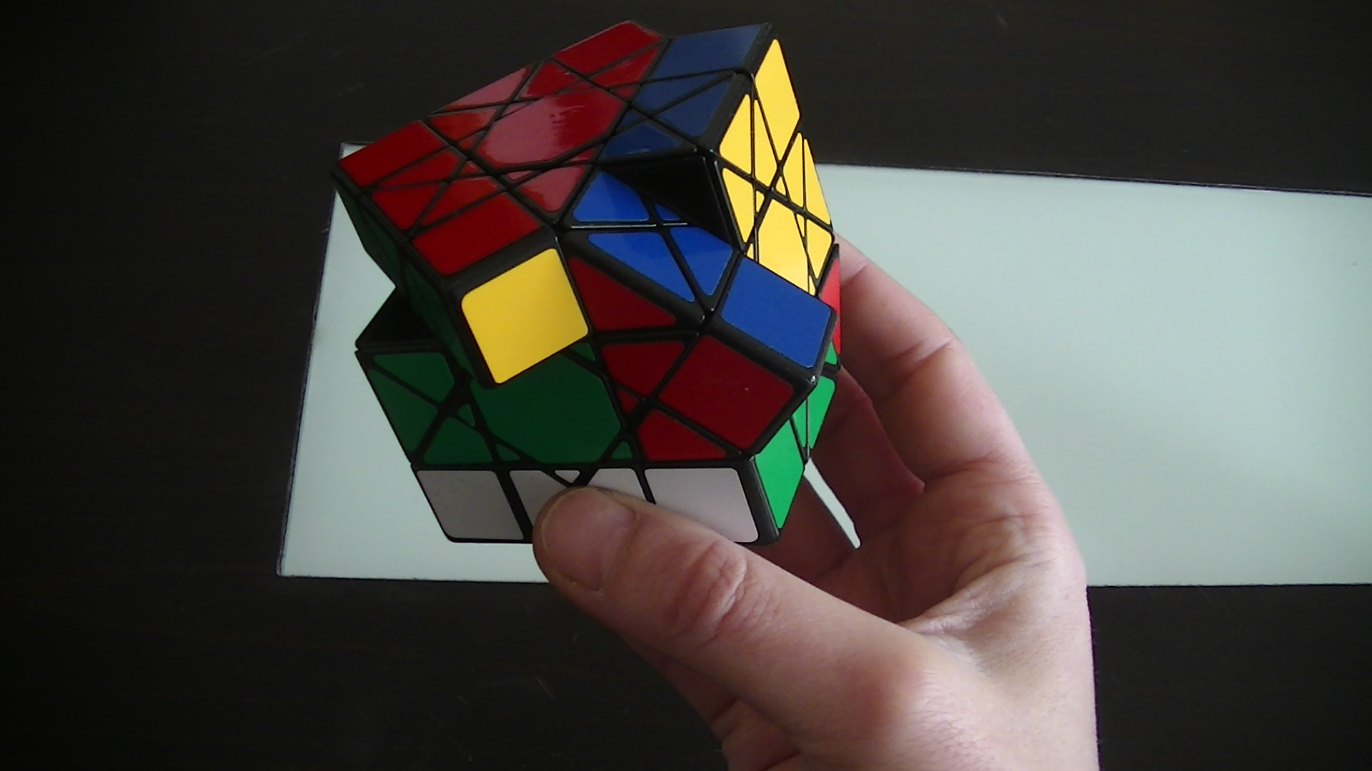 Skieur cubb - tutoriels de résolution sur les Rubik's cubes et dérivés