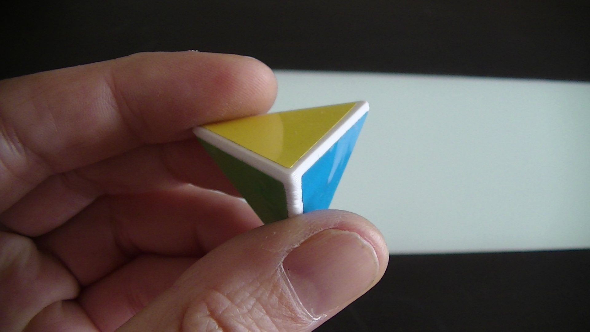 Skieur cubb - tutoriels de résolution sur les Rubik's cubes et dérivés