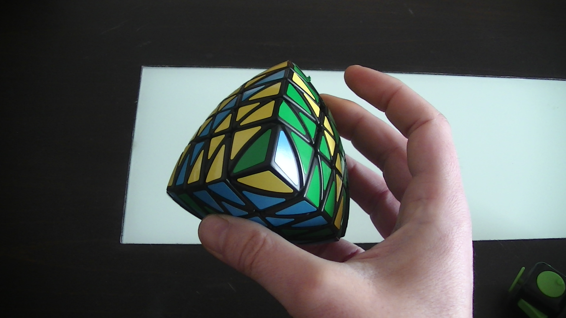 Skieur cubb - tutoriels de résolution sur les Rubik's cubes et dérivés