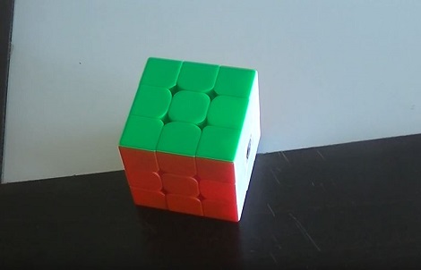 Skieur cubb - tutoriels de résolution sur les Rubik's cubes et dérivés